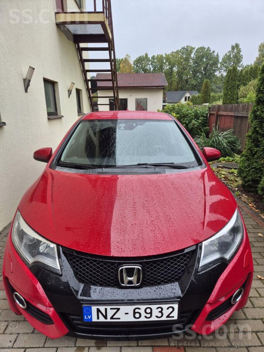 Sarkans Honda Civic 2016 Rīga, ar dzinēja tilpumu 1.80 L un nobraukumu 211 tūkst. km par 9800 €, foto 6 vietnē AUTOMOTO.COM.LV