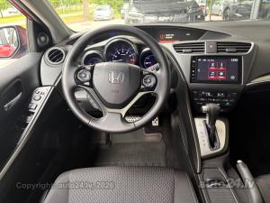Red Honda Civic 2016 in Tallinn, with an engine capacity of 1.80 L and mileage of 47 thousand km for 12990 €, photo 11 on AUTOMOTO.COM.LV