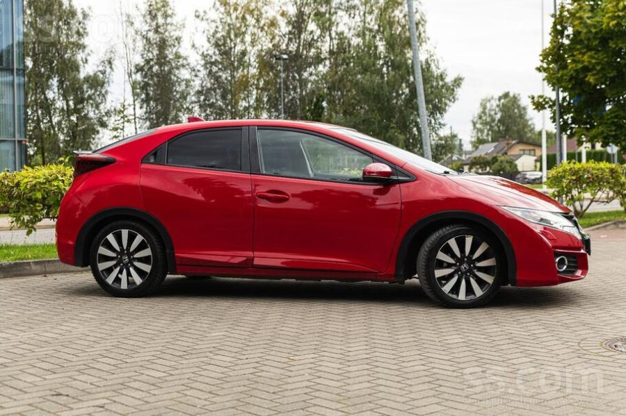 Sarkans Honda Civic 2016 Rīga, ar dzinēja tilpumu 1.60 L un nobraukumu 200 tūkst. km par 8700 €, foto 4 vietnē AUTOMOTO.COM.LV