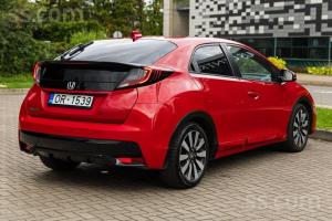 Sarkans Honda Civic 2016 Rīga, ar dzinēja tilpumu 1.60 L un nobraukumu 200 tūkst. km par 8700 €, foto 5 vietnē AUTOMOTO.COM.LV