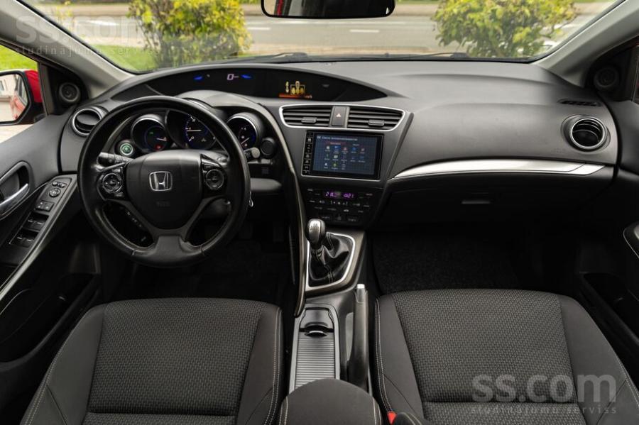 Sarkans Honda Civic 2016 Rīga, ar dzinēja tilpumu 1.60 L un nobraukumu 200 tūkst. km par 8700 €, foto 14 vietnē AUTOMOTO.COM.LV