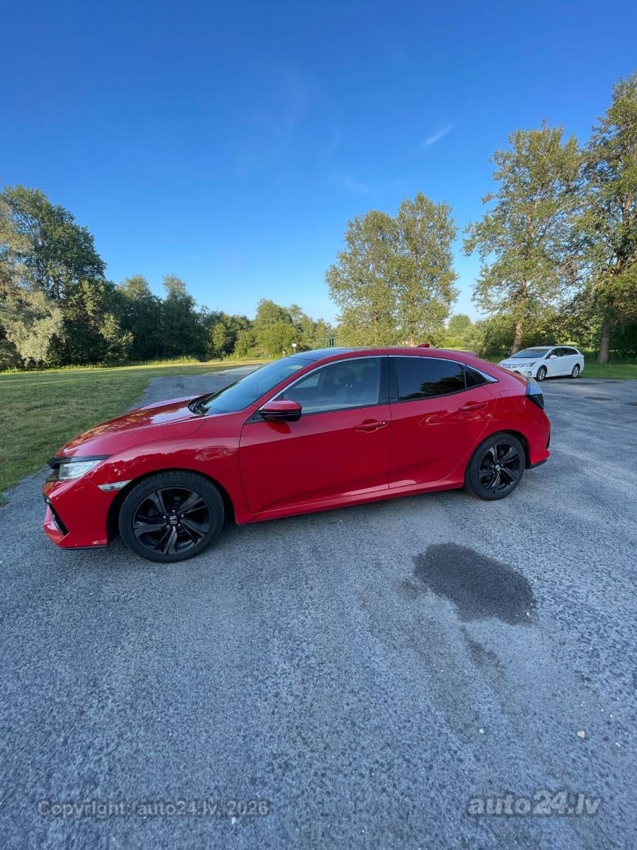 Red Honda Civic 2017 in Paide, with an engine capacity of 1.00 L and mileage of 169 thousand km for 13000 €, photo 4 on AUTOMOTO.COM.LV