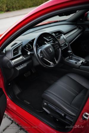 Sarkans Honda Civic 2017 Tallina, ar dzinēja tilpumu 1.00 L un nobraukumu 173 tūkst. km par 13800 €, foto 11 vietnē AUTOMOTO.COM.LV