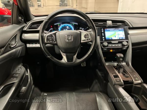 Sarkans Honda Civic 2017 Tallina, ar dzinēja tilpumu 1.50 L un nobraukumu 217 tūkst. km par 9900 €, foto 10 vietnē AUTOMOTO.COM.LV