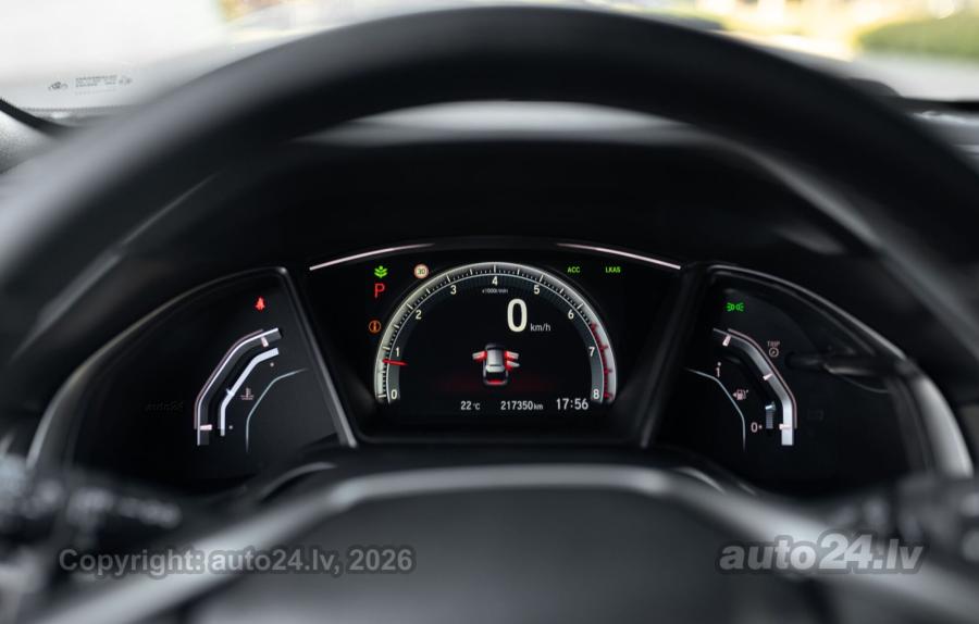 Red Honda Civic 2017 in Tallinn, with an engine capacity of 1.50 L and mileage of 217 thousand km for 13000 €, photo 10 on AUTOMOTO.COM.LV