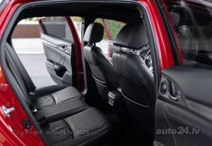 Red Honda Civic 2017 in Tallinn, with an engine capacity of 1.50 L and mileage of 217 thousand km for 13000 €, photo 19 on AUTOMOTO.COM.LV