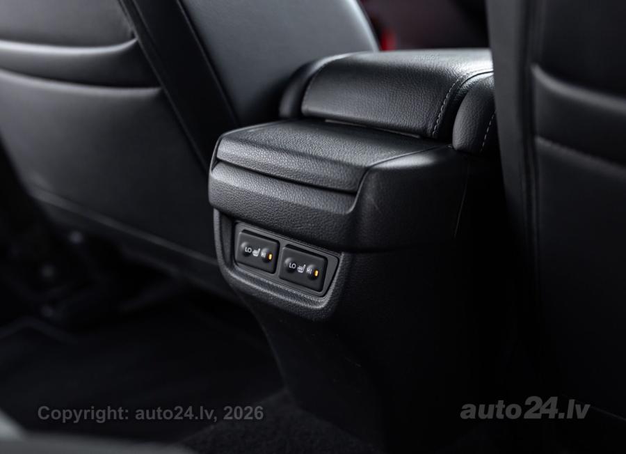 Red Honda Civic 2017 in Tallinn, with an engine capacity of 1.50 L and mileage of 217 thousand km for 13000 €, photo 20 on AUTOMOTO.COM.LV