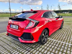 Red Honda Civic 2017 in Tartu, with an engine capacity of 1.50 L and mileage of 154 thousand km for 15000 €, photo 5 on AUTOMOTO.COM.LV