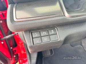 Red Honda Civic 2017 in Tartu, with an engine capacity of 1.50 L and mileage of 154 thousand km for 15000 €, photo 12 on AUTOMOTO.COM.LV