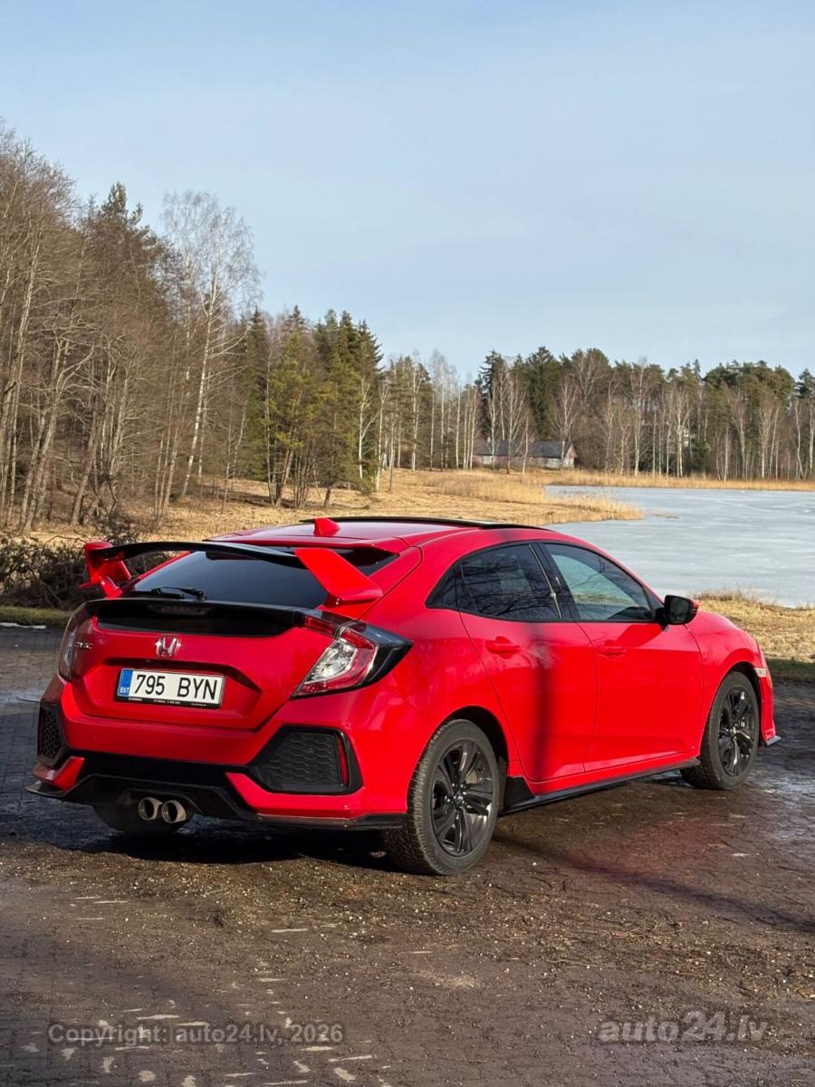 Red Honda Civic 2018 in Tartu, with an engine capacity of 1.50 L and mileage of 122 thousand km for 16900 €, photo 2 on AUTOMOTO.COM.LV