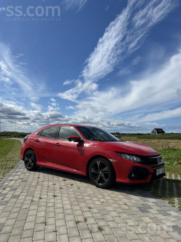 Red Honda Civic 2018 in Riga, with an engine capacity of 1.00 L and mileage of 100 thousand km for 10900 €, photo 6 on AUTOMOTO.COM.LV