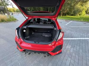 Red Honda Civic 2018 in Kaunas, with an engine capacity of 1.50 L and mileage of 175 thousand km for 13900 €, photo 16 on AUTOMOTO.COM.LV