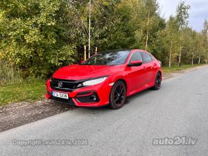 Sarkans Honda Civic 2020 Tallina, ar dzinēja tilpumu 1.00 L un nobraukumu 66 tūkst. km par 15500 €, foto  vietnē AUTOMOTO.COM.LV