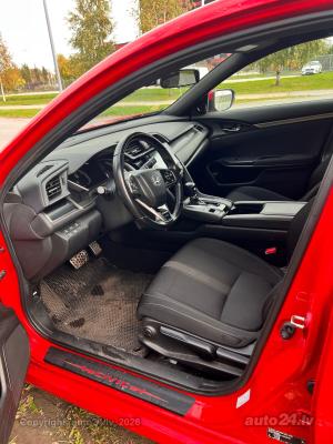 Sarkans Honda Civic 2020 Tallina, ar dzinēja tilpumu 1.00 L un nobraukumu 66 tūkst. km par 15500 €, foto 7 vietnē AUTOMOTO.COM.LV