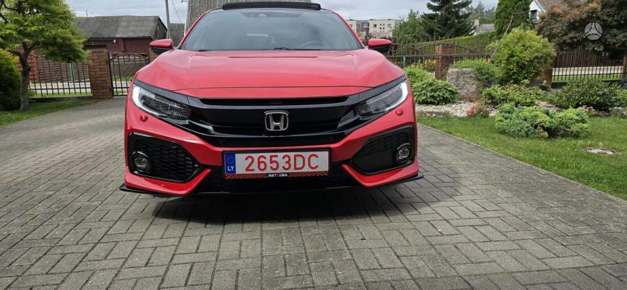 Red Honda Civic 2021 in Marijampole, with an engine capacity of 0.99 L and mileage of 7 thousand km for 15500 €, photo 3 on AUTOMOTO.COM.LV