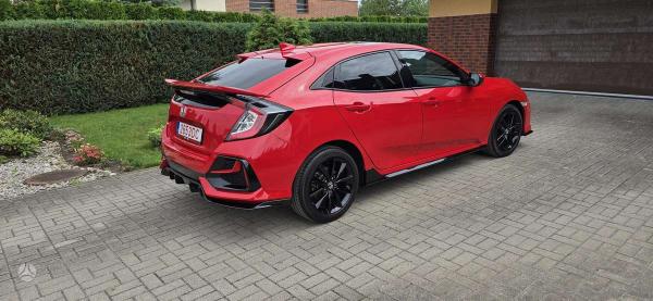 Red Honda Civic 2021 in Marijampole, with an engine capacity of 0.99 L and mileage of 7 thousand km for 15500 €, photo 5 on AUTOMOTO.COM.LV