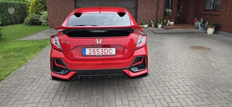 Red Honda Civic 2021 in Marijampole, with an engine capacity of 0.99 L and mileage of 7 thousand km for 15500 €, photo 8 on AUTOMOTO.COM.LV