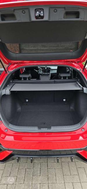Red Honda Civic 2021 in Marijampole, with an engine capacity of 0.99 L and mileage of 7 thousand km for 15500 €, photo 12 on AUTOMOTO.COM.LV