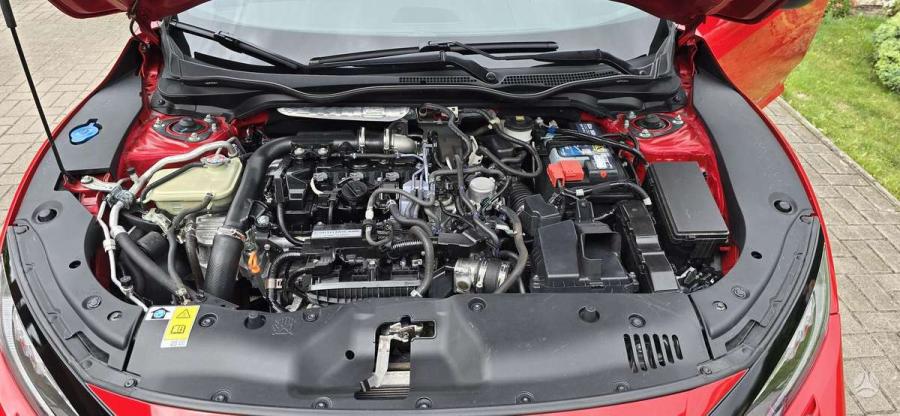 Red Honda Civic 2021 in Marijampole, with an engine capacity of 0.99 L and mileage of 7 thousand km for 15500 €, photo 17 on AUTOMOTO.COM.LV