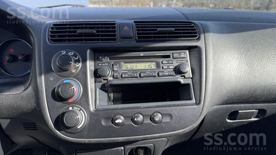 Sarkans Honda Civic 2004 Rīga, ar dzinēja tilpumu 1.40 L un nobraukumu 327 tūkst. km par 885 €, foto 10 vietnē AUTOMOTO.COM.LV