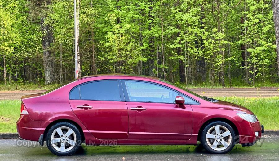 Sarkans Honda Civic 2007 Tallina, ar dzinēja tilpumu 1.80 L un nobraukumu 230 tūkst. km par 2590 €, foto 4 vietnē AUTOMOTO.COM.LV