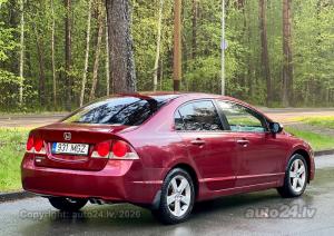 Sarkans Honda Civic 2007 Tallina, ar dzinēja tilpumu 1.80 L un nobraukumu 230 tūkst. km par 2590 €, foto 7 vietnē AUTOMOTO.COM.LV