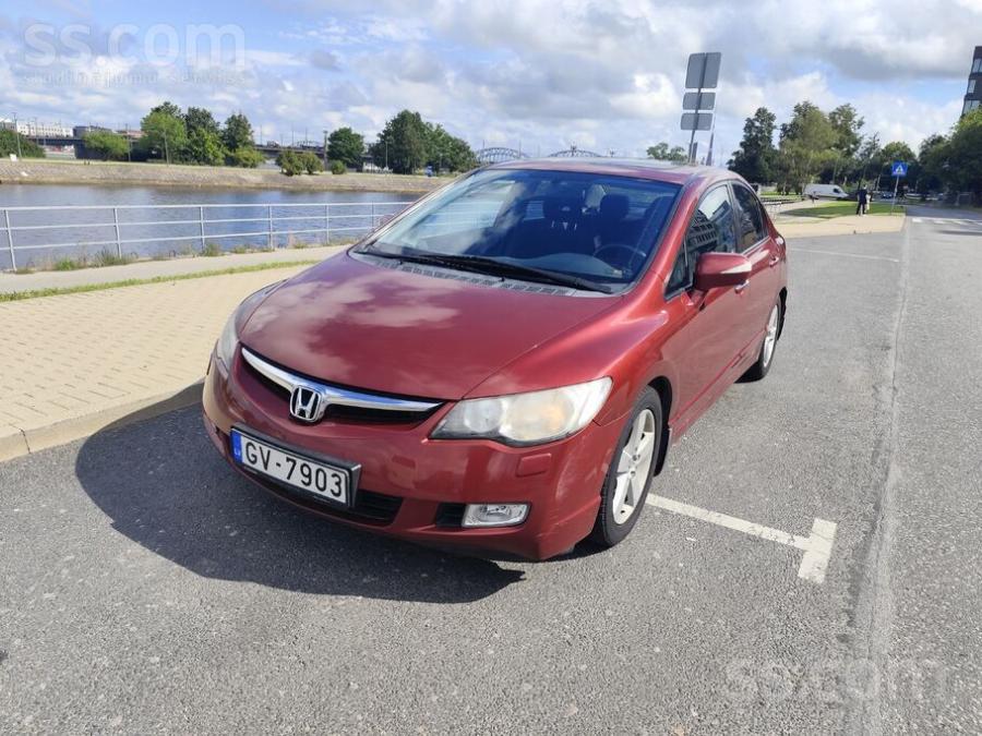 Sarkans Honda Civic 2007 Rīga, ar dzinēja tilpumu 1.80 L un nobraukumu 110 tūkst. km par 800 €, foto 1 vietnē AUTOMOTO.COM.LV