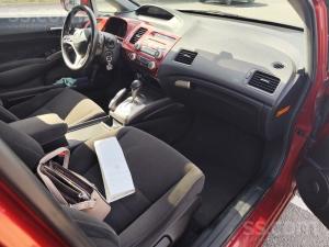 Sarkans Honda Civic 2007 Rīga, ar dzinēja tilpumu 1.80 L un nobraukumu 110 tūkst. km par 800 €, foto 14 vietnē AUTOMOTO.COM.LV