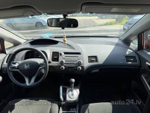 Красный Хонда Цивик 2008 в Таллин, объемом двигателя 1.80 л и пробегом 299 тыс. км за 699 €, фото 6 на AUTOMOTO.COM.LV