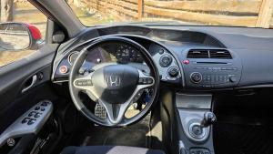Sarkans Honda Civic 2008 Viļņa, ar dzinēja tilpumu 1.80 L un nobraukumu 161 tūkst. km par 4200 €, foto 13 vietnē AUTOMOTO.COM.LV