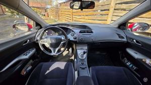 Sarkans Honda Civic 2008 Viļņa, ar dzinēja tilpumu 1.80 L un nobraukumu 161 tūkst. km par 4200 €, foto 14 vietnē AUTOMOTO.COM.LV
