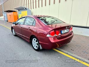 Красный Хонда Цивик 2008 в Таллин, объемом двигателя 1.80 л и пробегом 210 тыс. км за 1190 €, фото 3 на AUTOMOTO.COM.LV