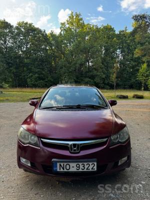 Sarkans Honda Civic 2008 Rīga, ar dzinēja tilpumu 1.80 L un nobraukumu 273 tūkst. km par 1425 €, foto 8 vietnē AUTOMOTO.COM.LV