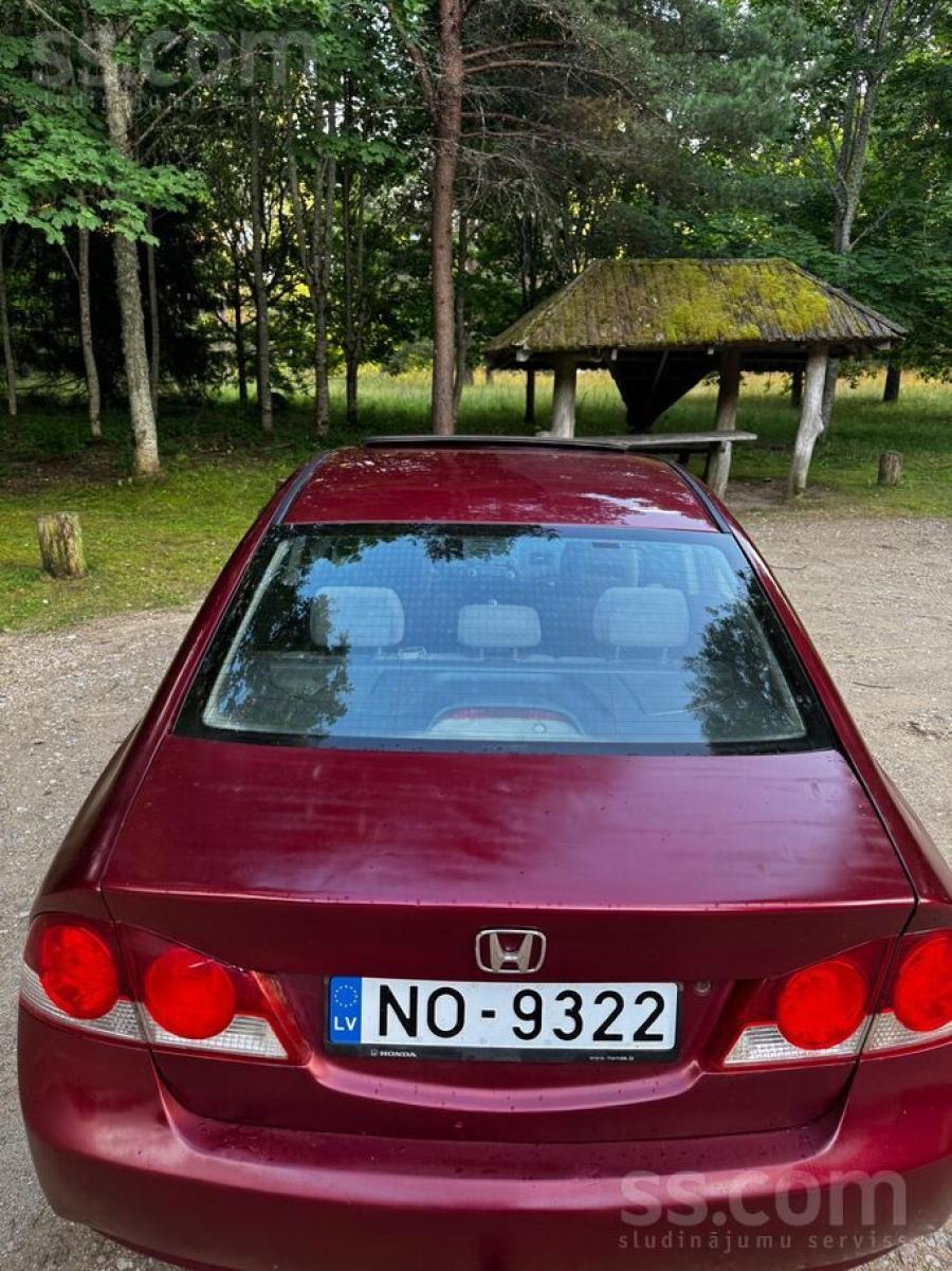 Sarkans Honda Civic 2008 Rīga, ar dzinēja tilpumu 1.80 L un nobraukumu 273 tūkst. km par 1425 €, foto 15 vietnē AUTOMOTO.COM.LV