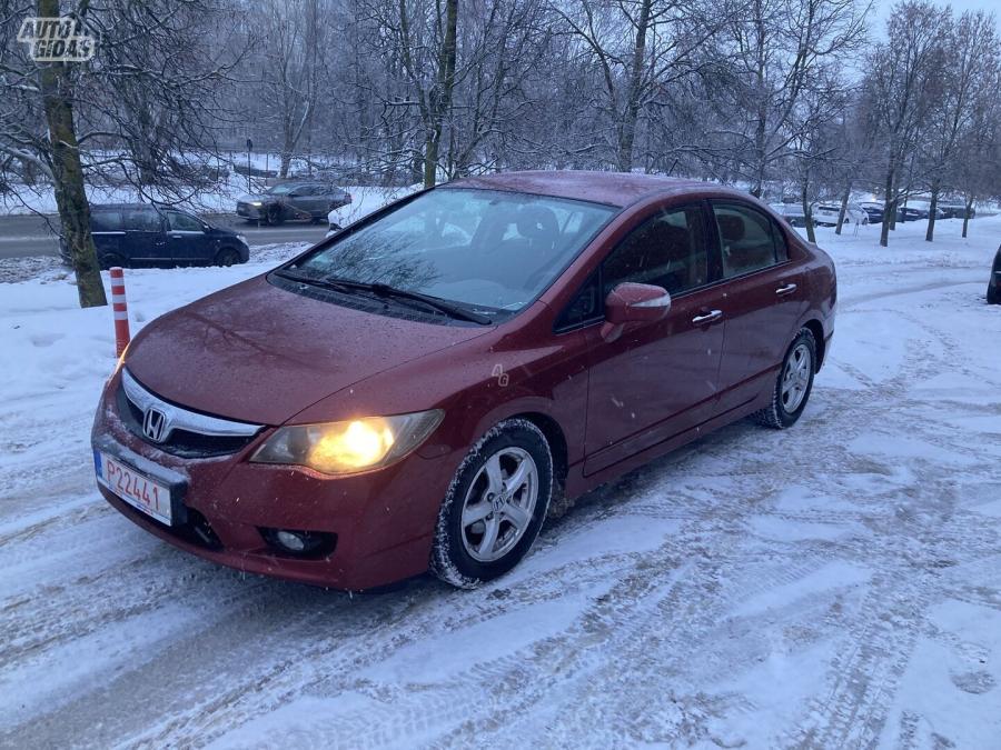 Sarkans Honda Civic 2009 Viļņa, ar dzinēja tilpumu 1.30 L un nobraukumu 275 tūkst. km par 3499 €, foto 4 vietnē AUTOMOTO.COM.LV