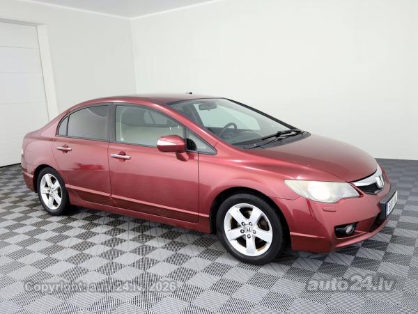 Honda Civic 2010 in Tallinn on AUTOMOTO.COM.LV Red Honda Civic 2010 in Tallinn, with an engine capacity of 1.80 L and mileage of 339 thousand km for 1199 €, photo 1 on AUTOMOTO.COM.LV