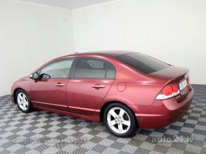 Красный Хонда Цивик 2010 в Таллин, объемом двигателя 1.80 л и пробегом 339 тыс. км за 1199 €, фото 5 на AUTOMOTO.COM.LV