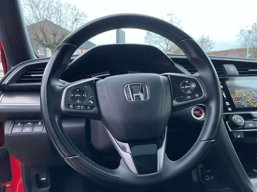Red Honda Civic 2018 in Kaunas, with an engine capacity of 1.50 L and mileage of 68 thousand km for 25480 €, photo 11 on AUTOMOTO.COM.LV