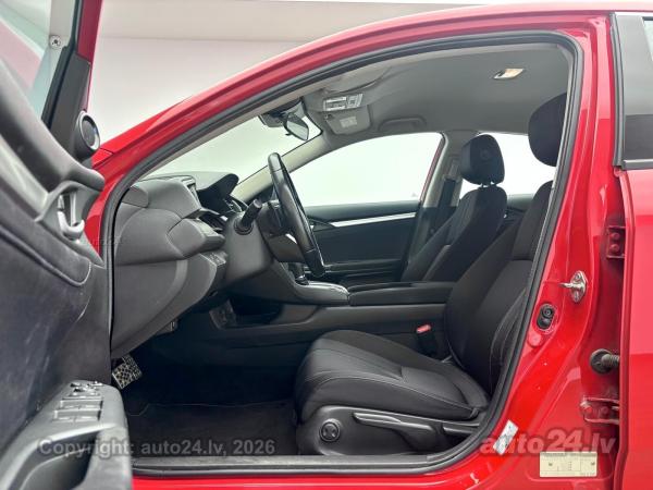 Red Honda Civic 2018 in Tartu, with an engine capacity of 1.50 L and mileage of 133 thousand km for 14900 €, photo 8 on AUTOMOTO.COM.LV