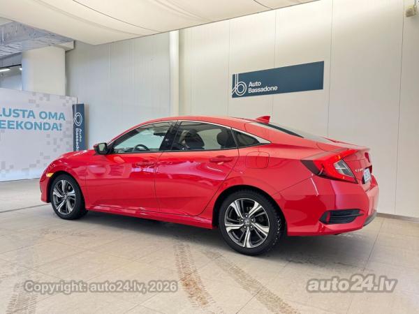 Sarkans Honda Civic 2021 Tallina, ar dzinēja tilpumu 1.50 L un nobraukumu 58 tūkst. km par 16900 €, foto 4 vietnē AUTOMOTO.COM.LV