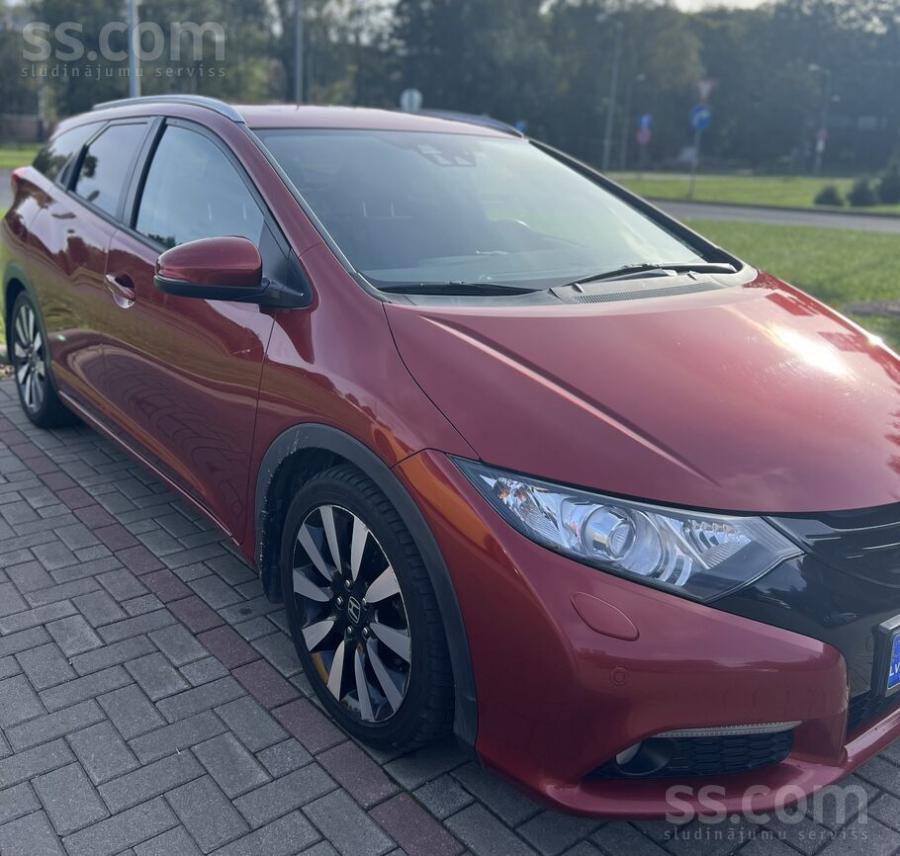 Sarkans Honda Civic 2014 Rīga, ar dzinēja tilpumu 1.80 L un nobraukumu 176 tūkst. km par 9600 €, foto 2 vietnē AUTOMOTO.COM.LV