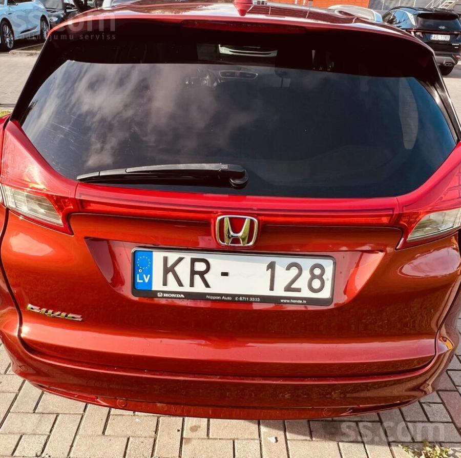 Sarkans Honda Civic 2014 Rīga, ar dzinēja tilpumu 1.80 L un nobraukumu 176 tūkst. km par 9600 €, foto 9 vietnē AUTOMOTO.COM.LV