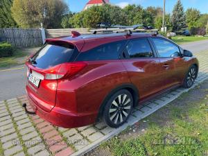 Sarkans Honda Civic 2014 Tallina, ar dzinēja tilpumu 1.80 L un nobraukumu 295 tūkst. km par 6900 €, foto 4 vietnē AUTOMOTO.COM.LV