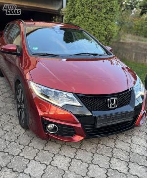 Red Honda Civic 2015 in Alytus, with an engine capacity of 1.60 L and mileage of 281 thousand km for 7750 €, photo 3 on AUTOMOTO.COM.LV