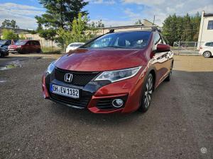 Red Honda Civic 2015 in Radviliskis, with an engine capacity of 1.60 L and mileage of 290 thousand km for 4300 €, photo 7 on AUTOMOTO.COM.LV