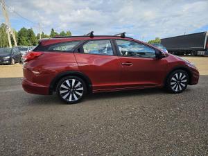 Red Honda Civic 2015 in Radviliskis, with an engine capacity of 1.60 L and mileage of 290 thousand km for 4300 €, photo 12 on AUTOMOTO.COM.LV