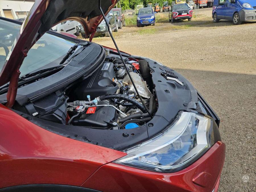Red Honda Civic 2015 in Radviliskis, with an engine capacity of 1.60 L and mileage of 290 thousand km for 4300 €, photo 25 on AUTOMOTO.COM.LV