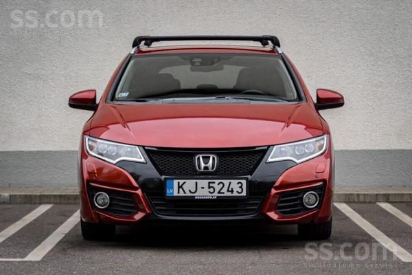 Honda Civic 2016 Rīga vietnē Sarkans Honda Civic 2016 Rīga, ar dzinēja tilpumu 1.60 L un nobraukumu 175 tūkst. km par 9500 €, foto 3 vietnē AUTOMOTO.COM.LV