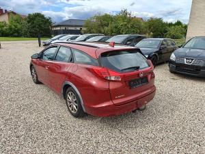 Sarkans Honda Civic 2016 Viļņa, ar dzinēja tilpumu 1.60 L un nobraukumu 390 tūkst. km par 2950 €, foto 3 vietnē AUTOMOTO.COM.LV