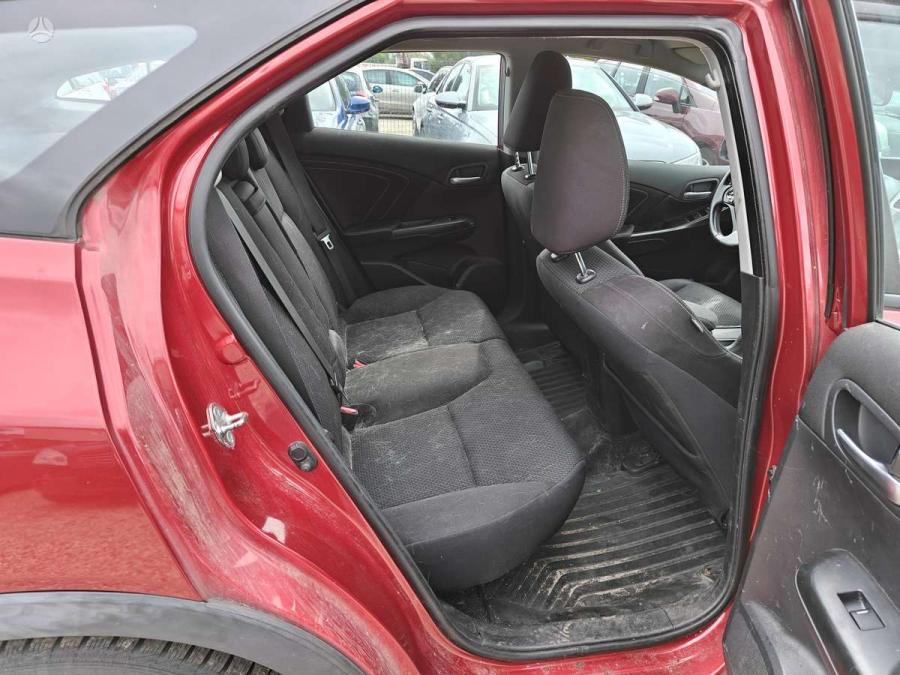 Sarkans Honda Civic 2016 Viļņa, ar dzinēja tilpumu 1.60 L un nobraukumu 390 tūkst. km par 2950 €, foto 7 vietnē AUTOMOTO.COM.LV